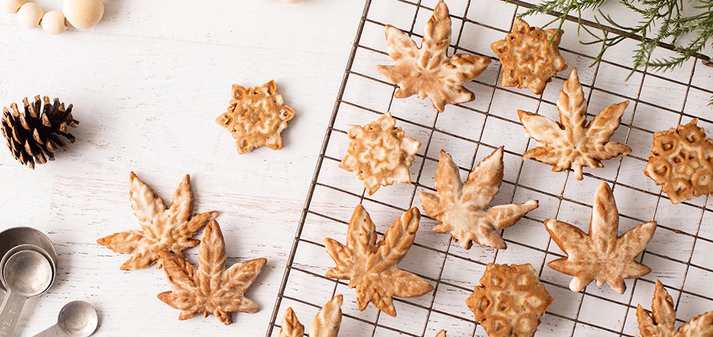 Medicated Gingerbread Cookies | Curaleaf